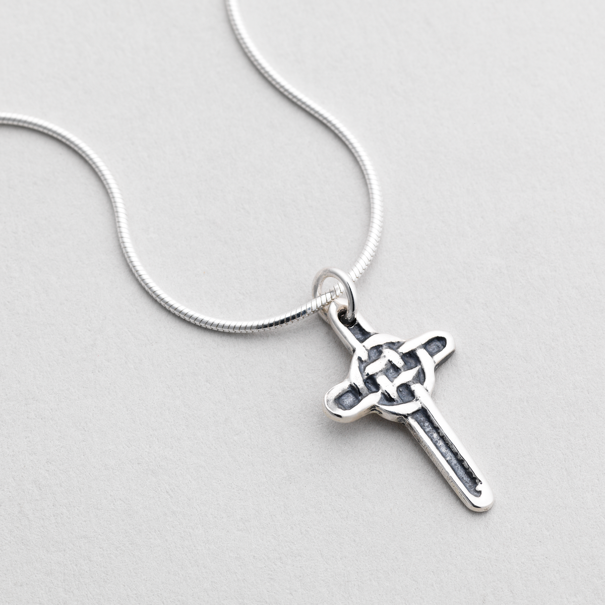 Iona Celtic Cross Charm – Aosdana