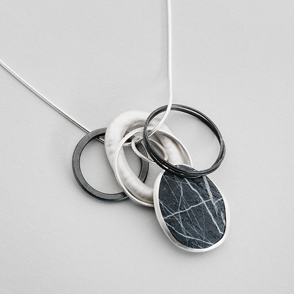 Iona Pebble Pendant – Aosdana